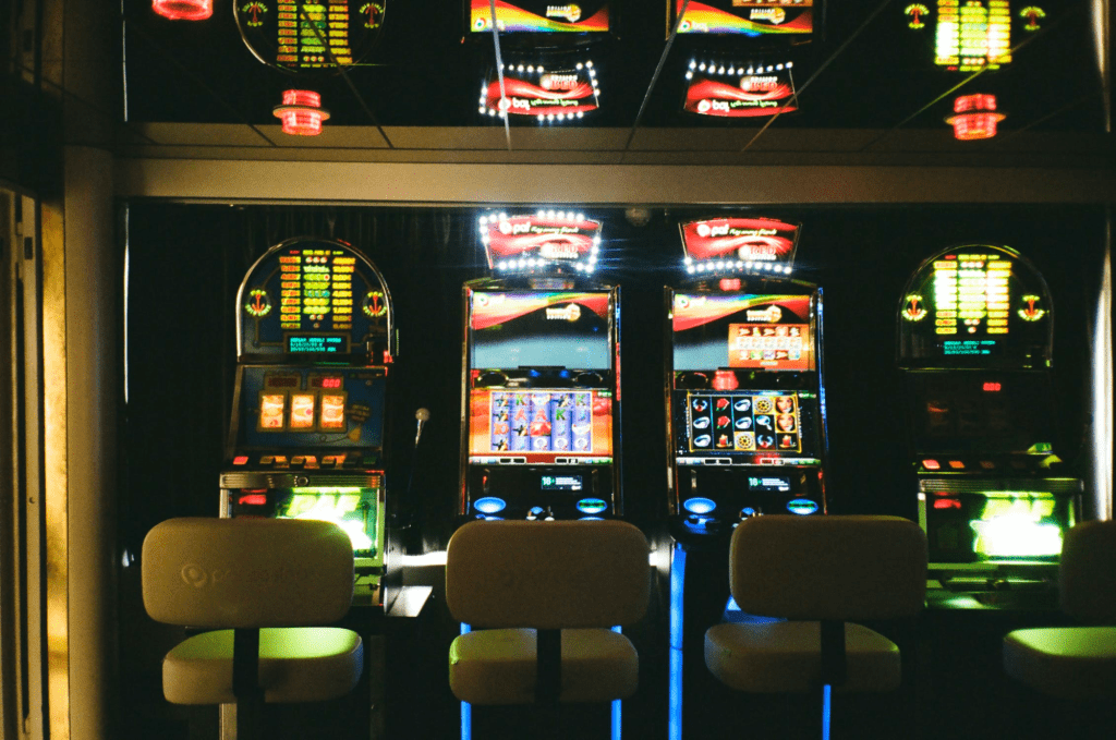 How to Play Slot Machines: A Tutorial for Beginners | FeastMagazine