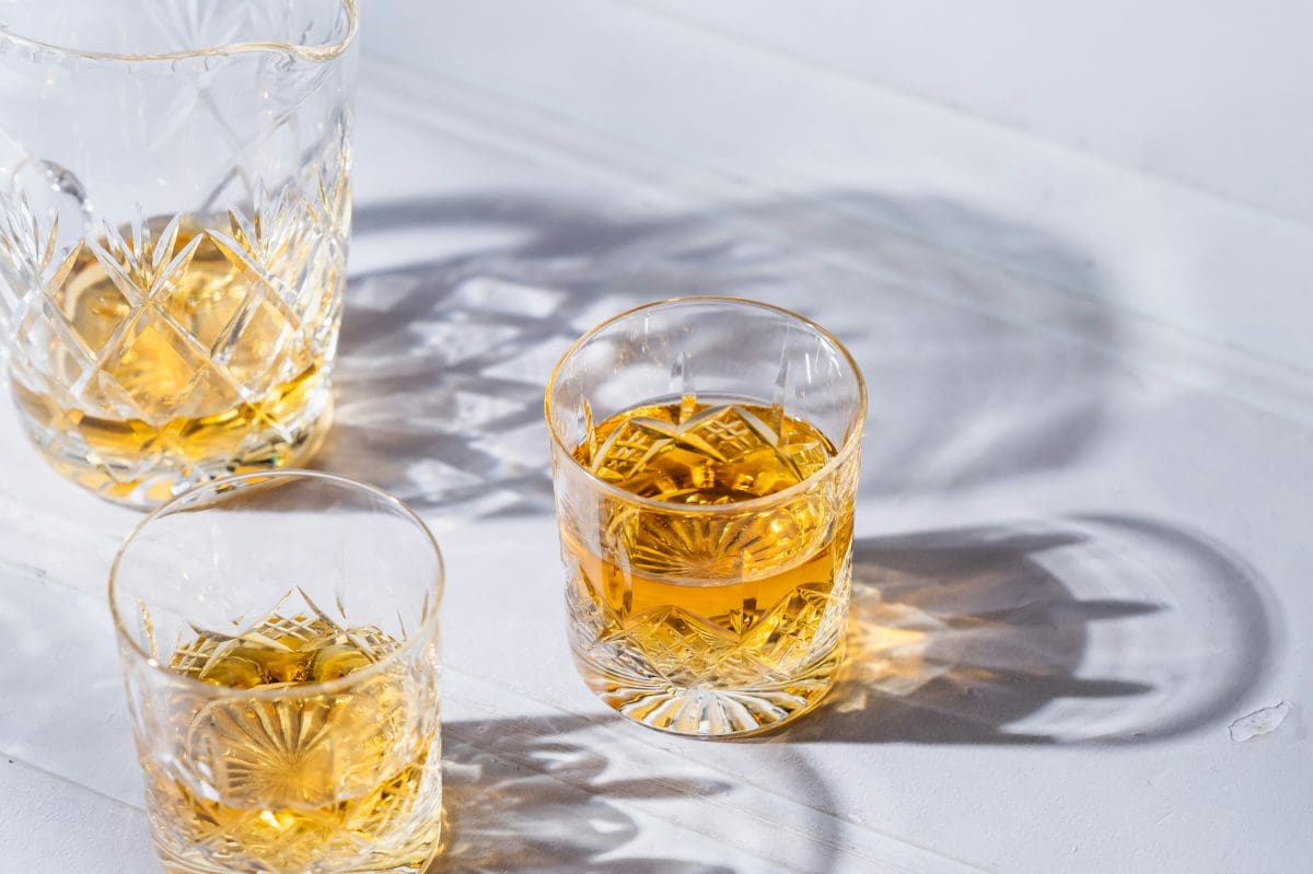 Single Malt Scotch Whisky vs. Blended Scotch: Understanding the ...
